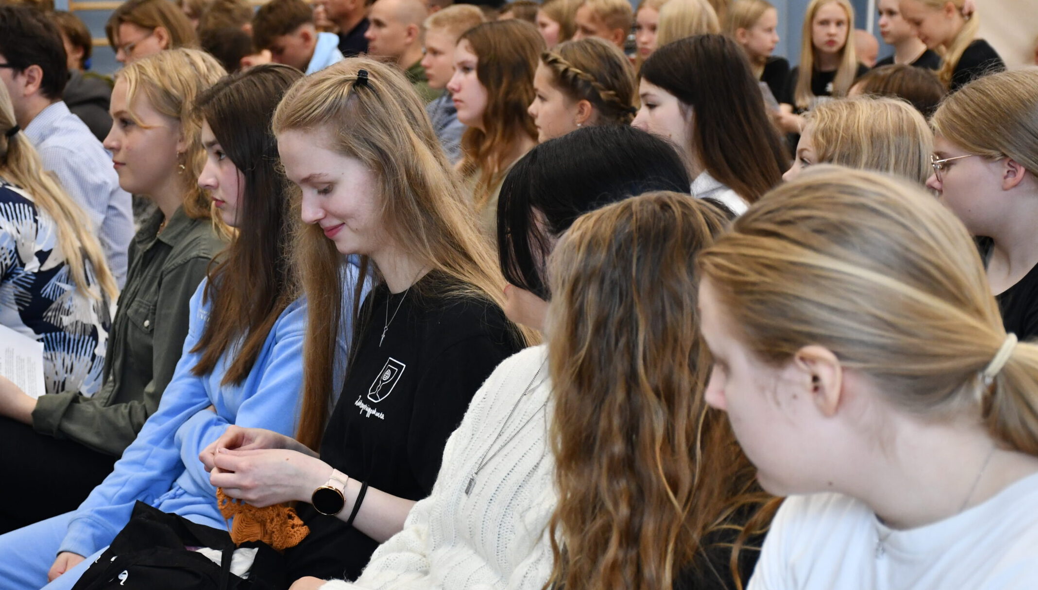 "Sinut on kutsuttu valoon" kokosi nuorison Tampereelle - Lähetyshiippakunta