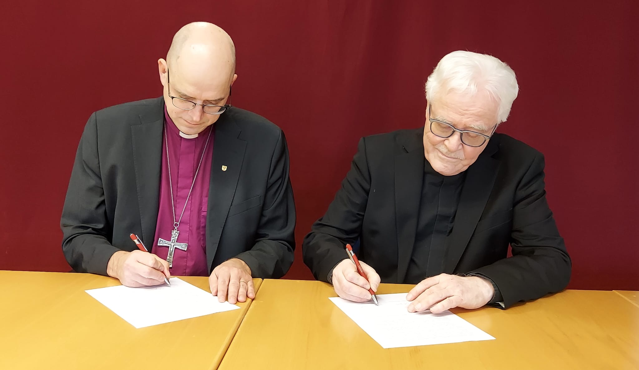 Lähetyshiippakunta ja Seurakuntaliitto tunnustivat kirkollisen yhteyden ...